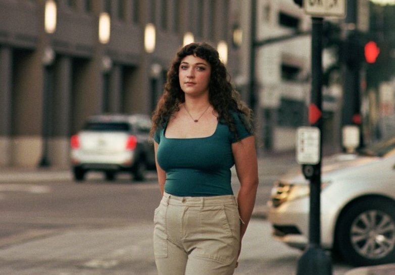 Orlando singer-songwriter Hannah Stokes heads out on tour promoting new album - Orlando Weekly