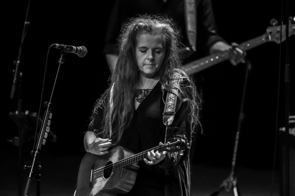 Neko Case brought songs of love and loss, along with a little hope, to ...