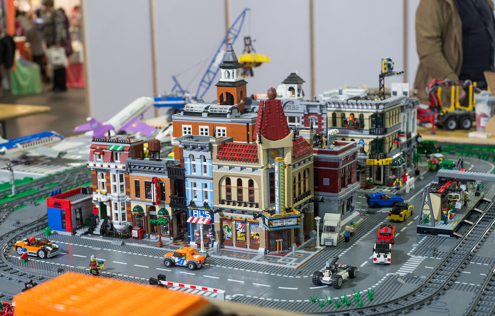 Orlando Brick Convention presents two days of Lego-mania at the ...